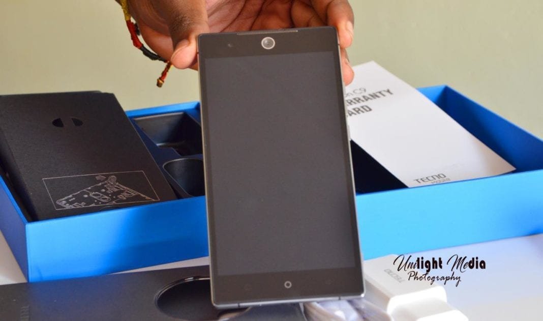 PHOTOS: TECNO Camon C9 Unboxing & First Impressions - • 𝐭𝐞𝐜𝐡-𝑖𝑠ℎ